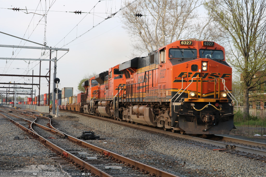 BNSF 6327